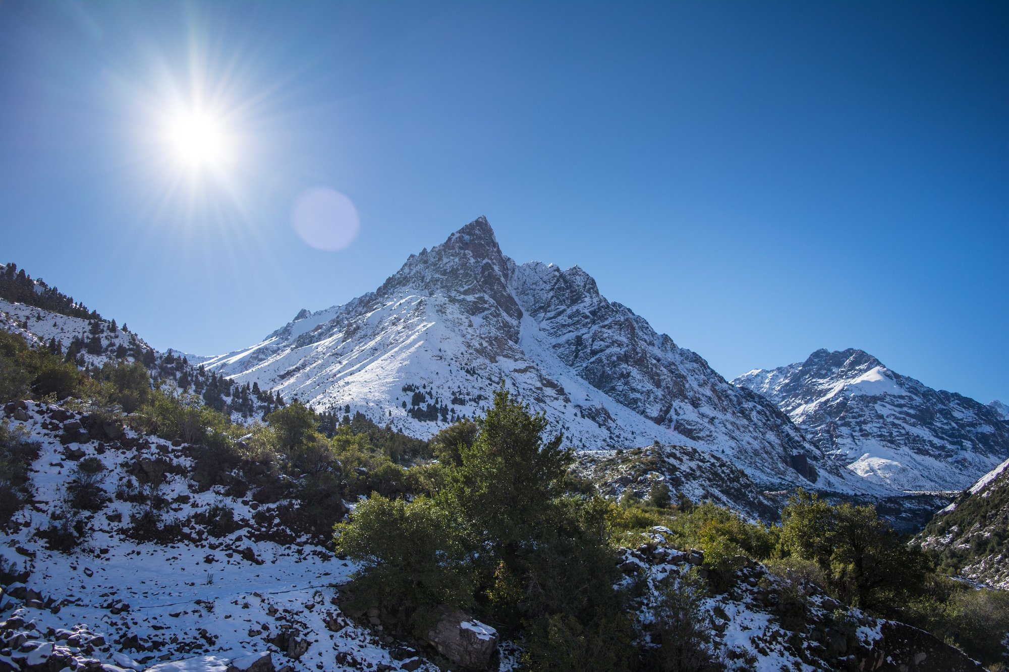 Hike the snowy Andes in winter day tour - Cascada Expediciones